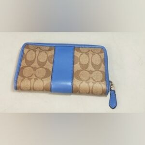 Coach | Bags | Coach Designer Signature Tan Blue Monogram Stripe ...